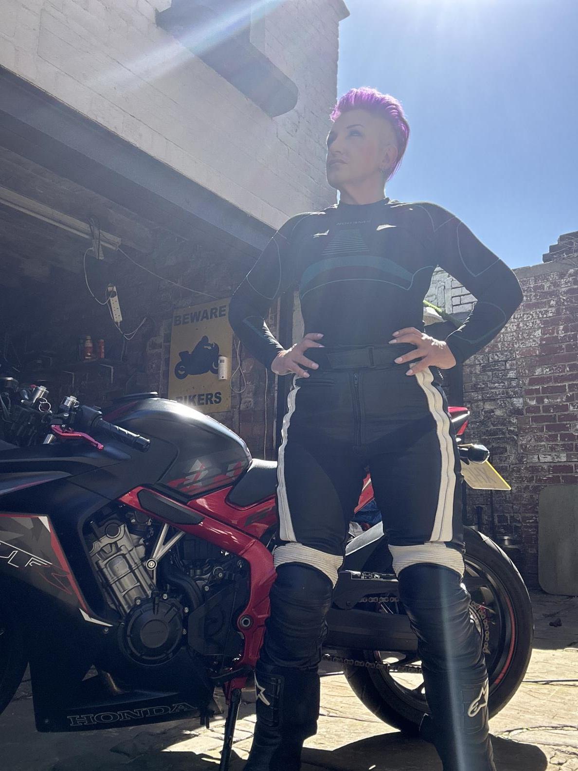 Lisa Jane's Profile [Biker Match]